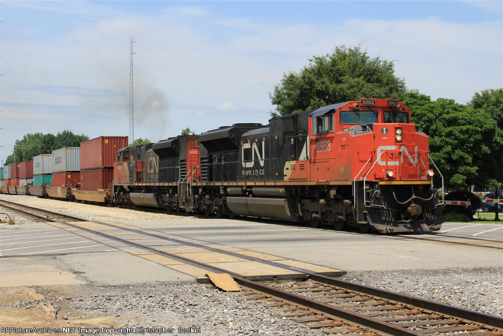 CN 8963